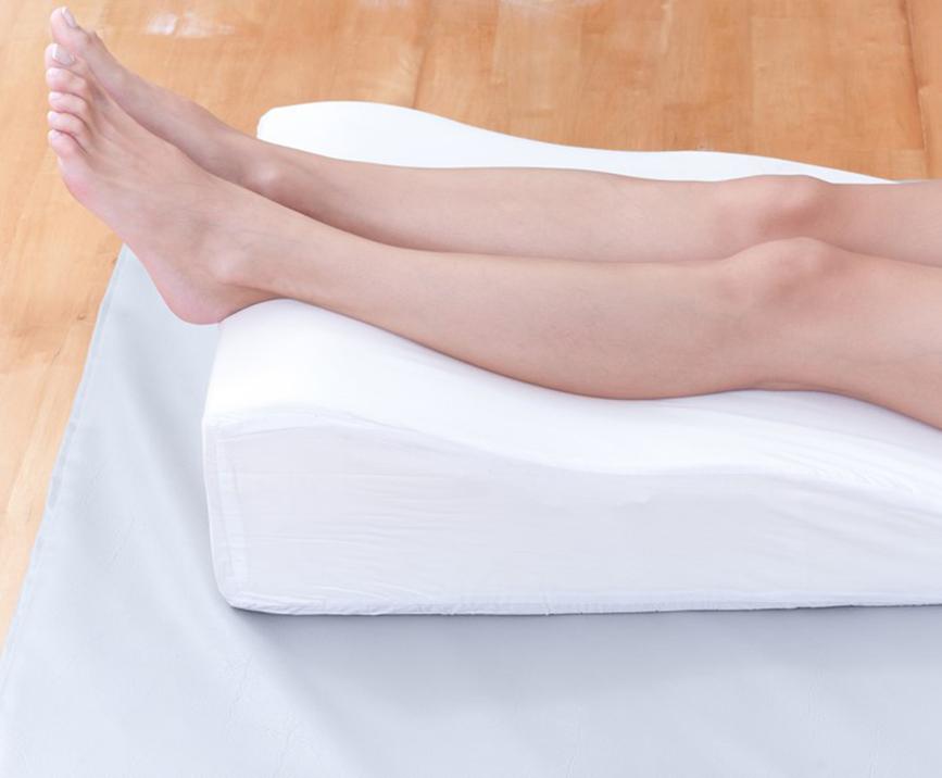 How to Improve Blood Circulation in Legs While Sleeping: Easy Tips | (2026)